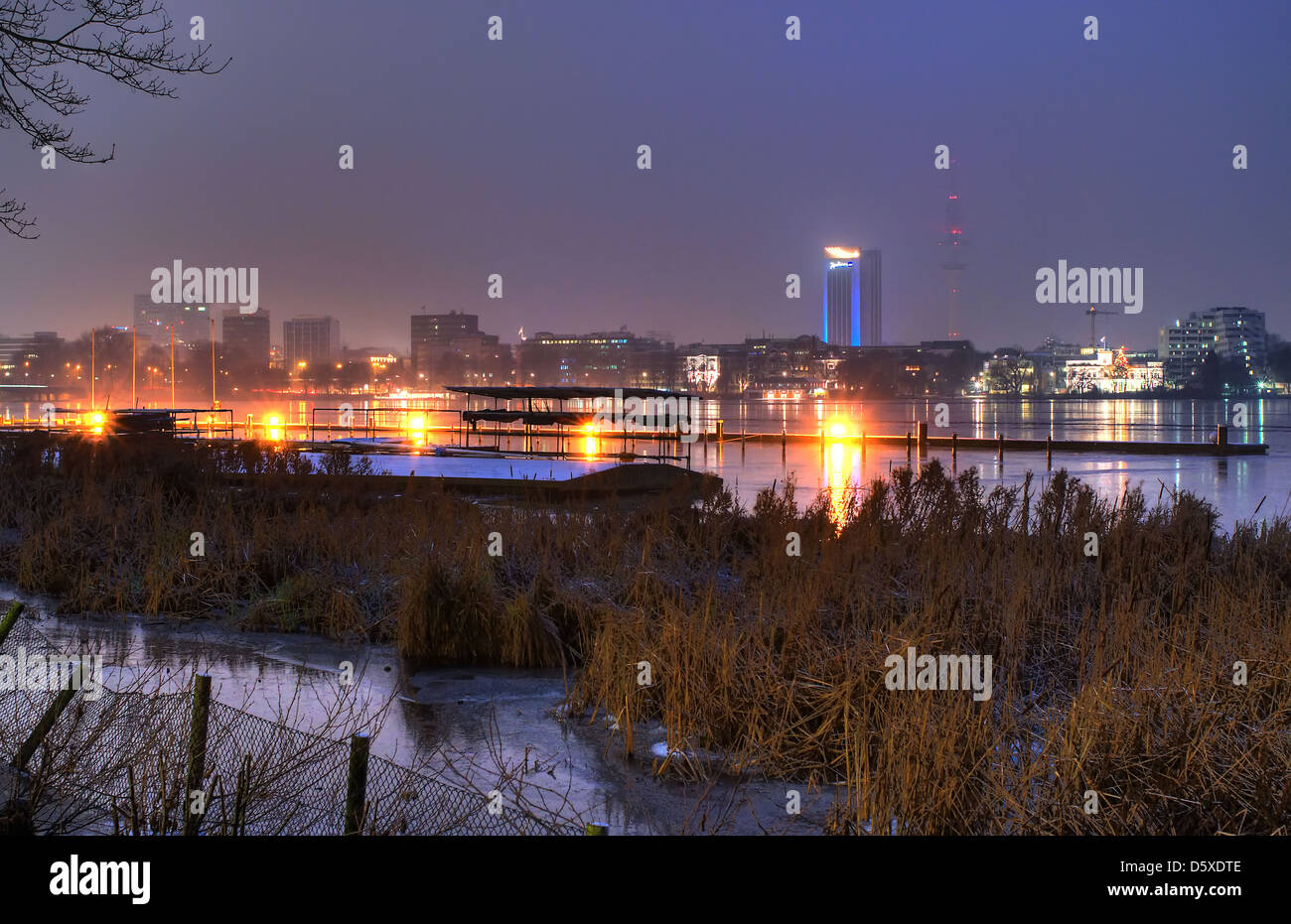 Hamburg fernsehturm turm hi-res stock photography and images - Alamy
