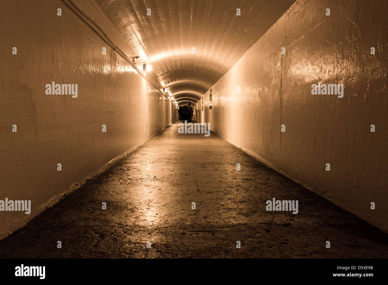Niagara tunnel hi-res stock photography and images - Alamy