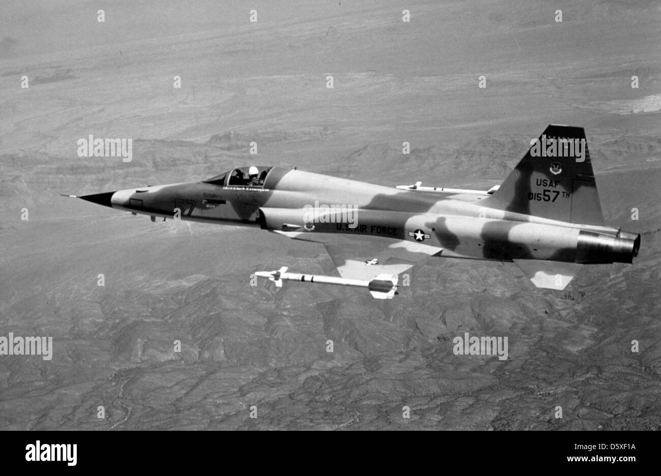 Aim 9 Sidewinder High Resolution Stock Photography and Images - Alamy