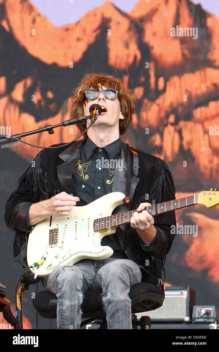 Blaine Harrison of Mystery Jets Reading Festival - Day One-Performances ...