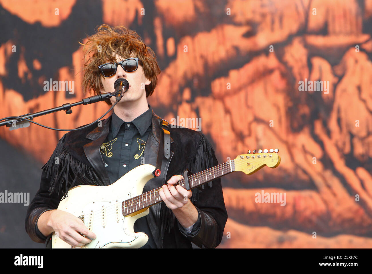 Blaine Harrison of Mystery Jets Reading Festival - Day One-Performances ...