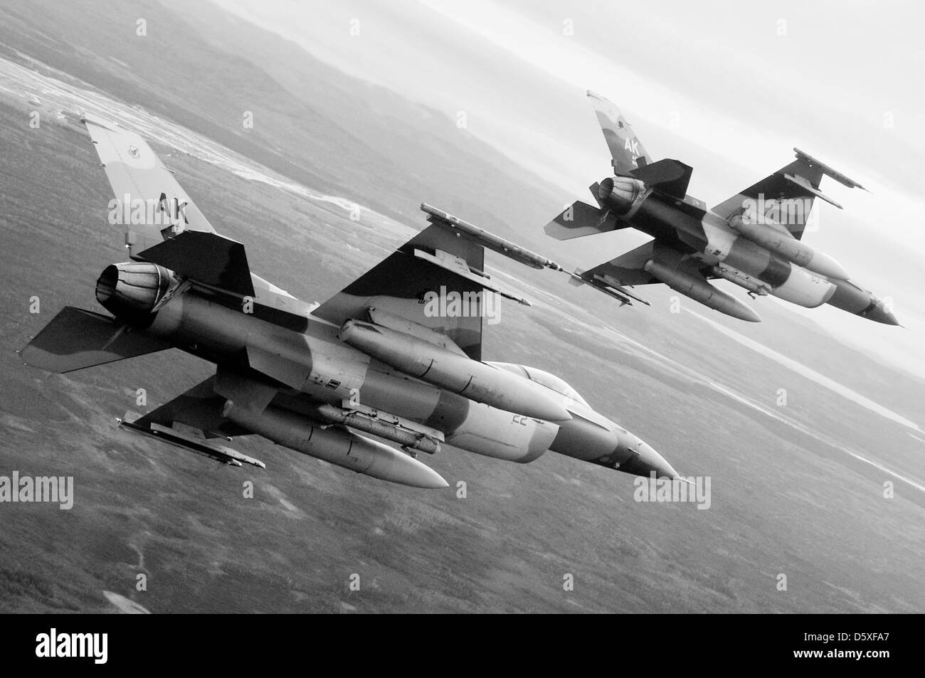 F 16 hi-res stock photography and images - Alamy