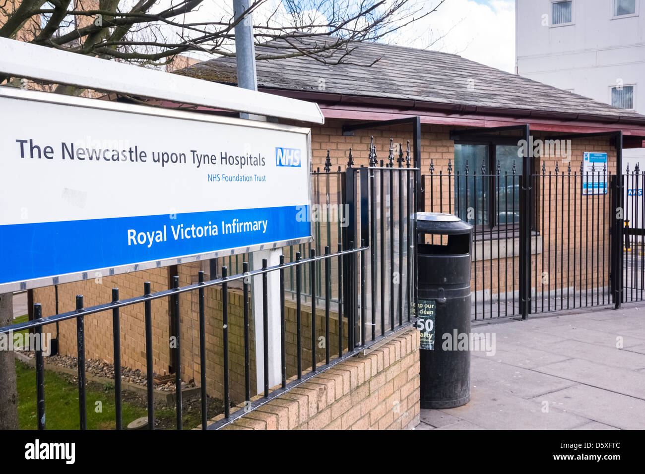 NHS Royal Victoria Infirmary RVI hospital entrance sign Stock Photo - Alamy