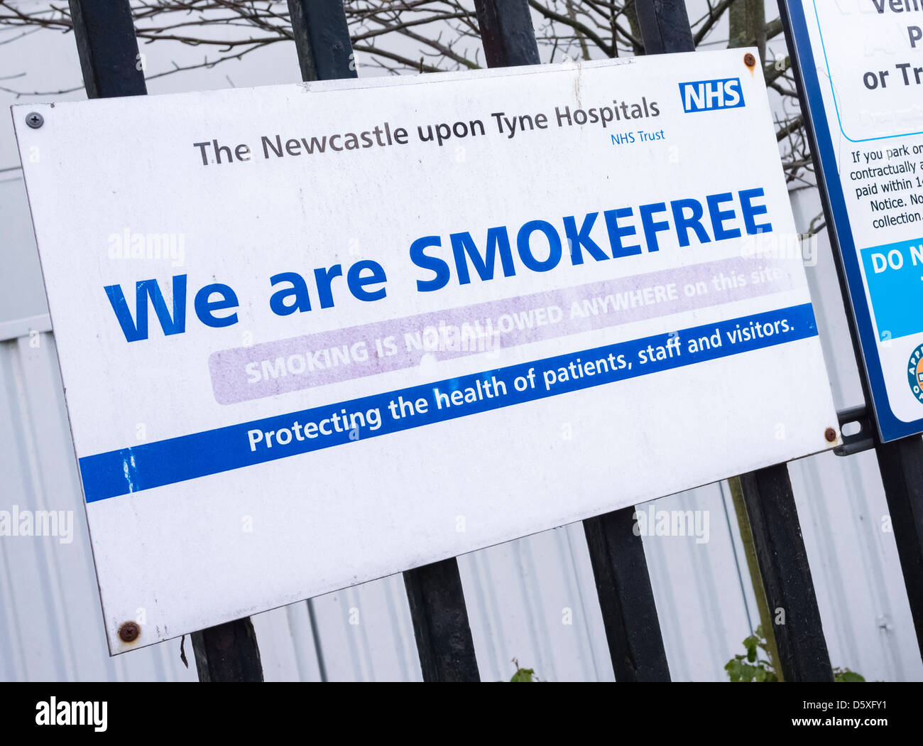 Smoke Free Sign High Resolution Stock Photography and Images - Alamy