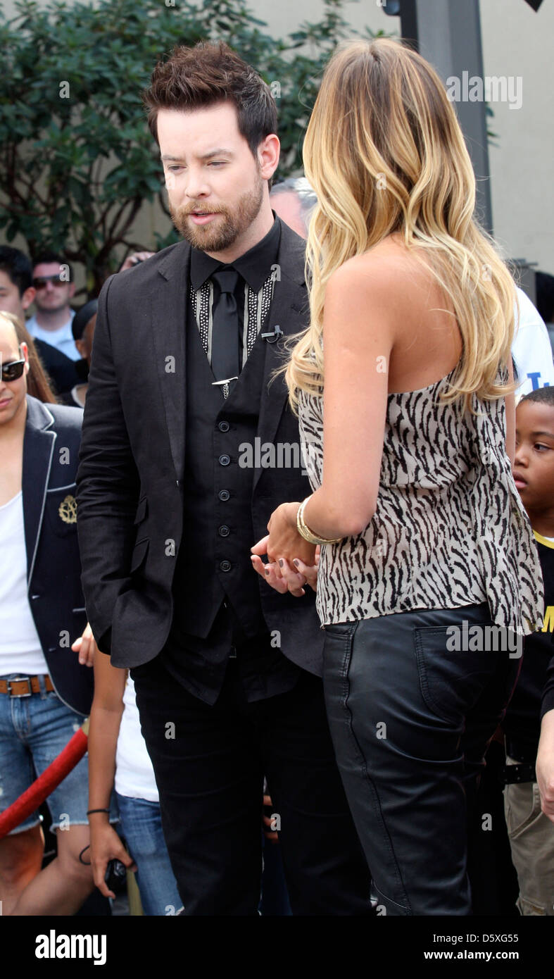 David Cook filming an interview the entertainment television news ...