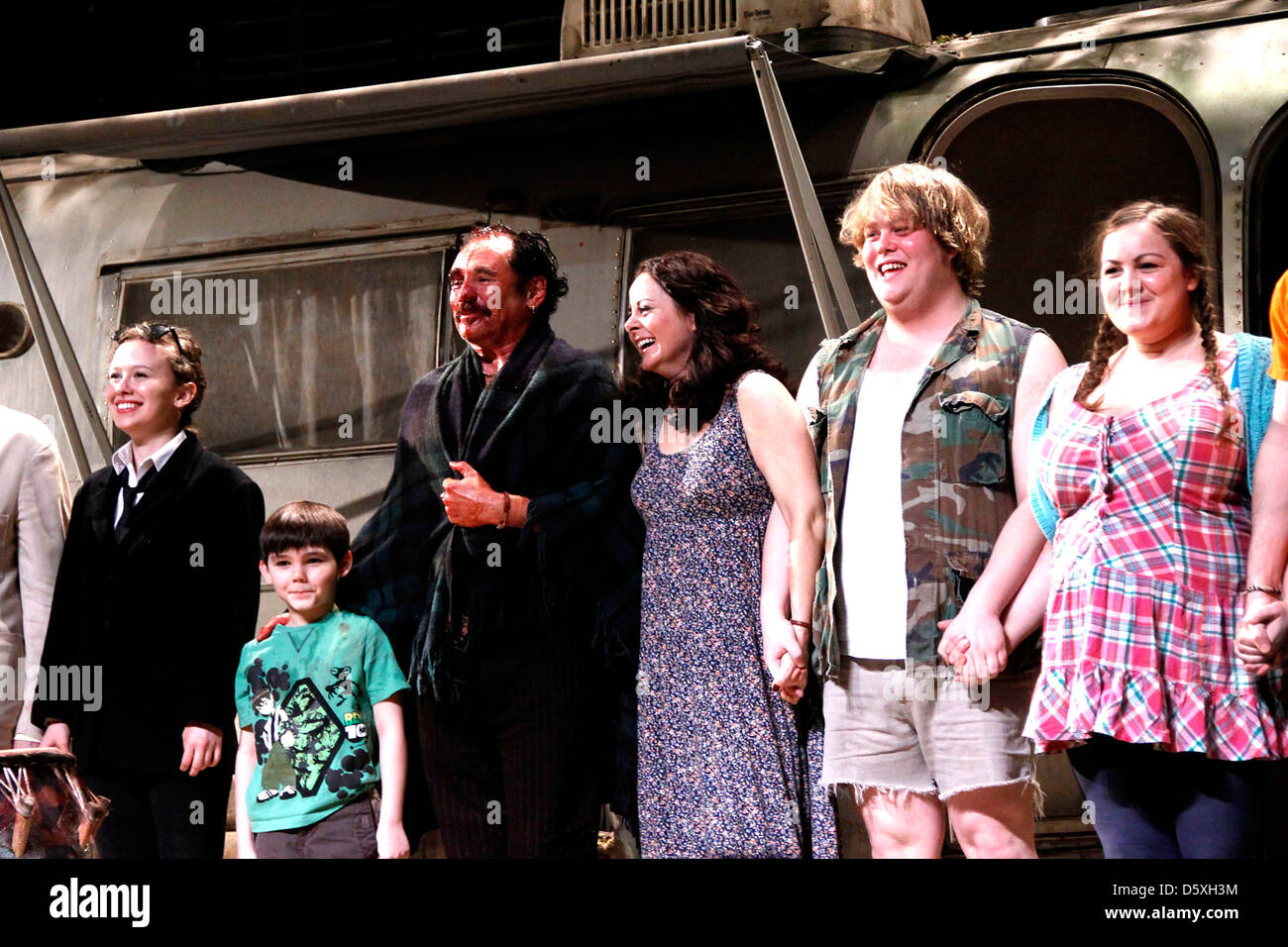 Molly Ranson, Mark Page, Mark Rylance, Geraldine Hughes, Danny Kirrane ...