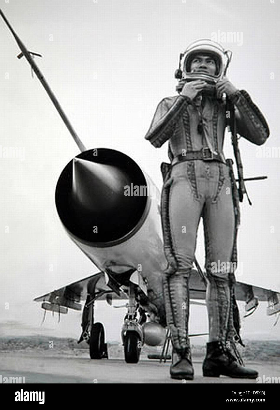 Mikoyan-Gurevich MiG-21 "Fishbed" pilot Stock Photo - Alamy