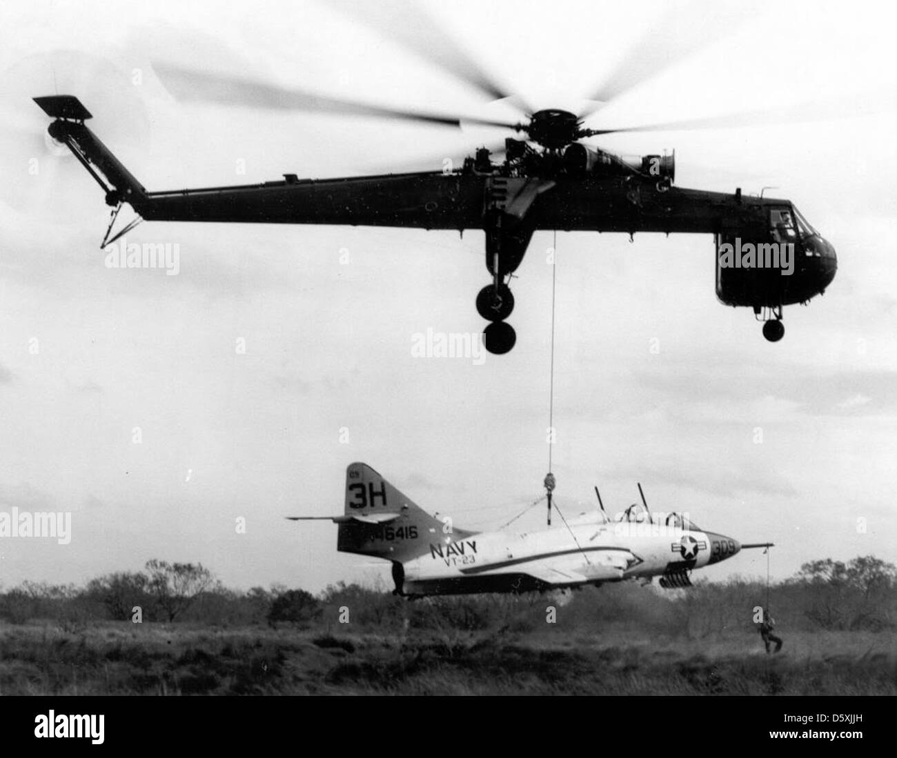 Grumman f9f 8t cougar lifted out hi-res stock photography and images ...