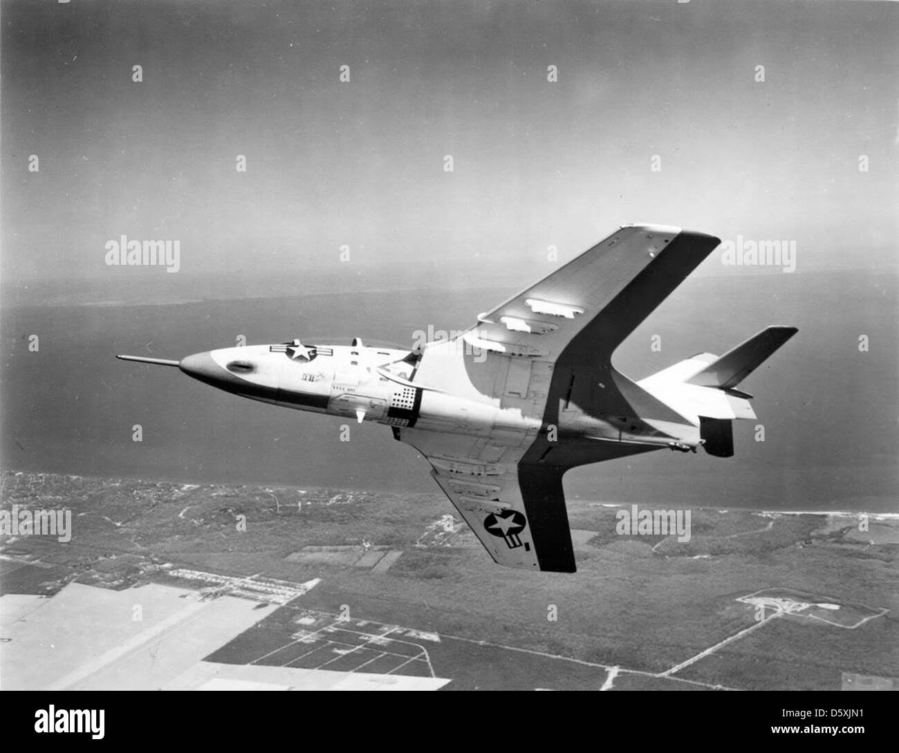 Grumman f9f 8t cougar hi-res stock photography and images - Alamy
