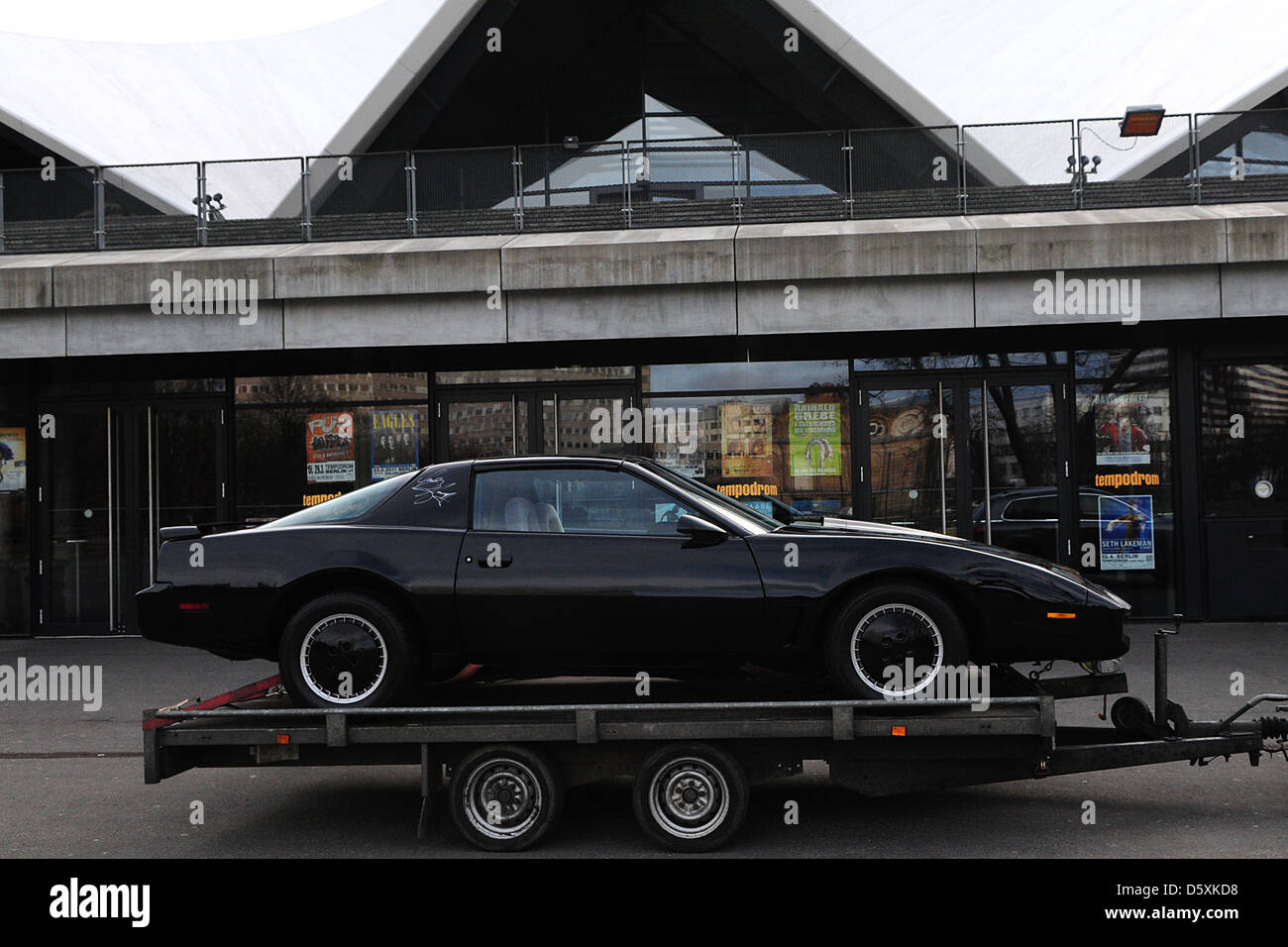 K i t t hi-res stock photography and images - Alamy