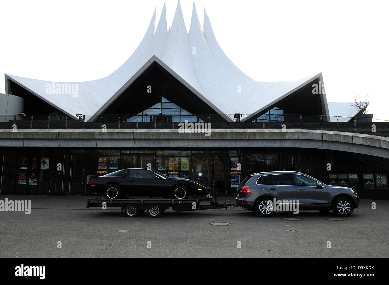 K i t t hi-res stock photography and images - Alamy