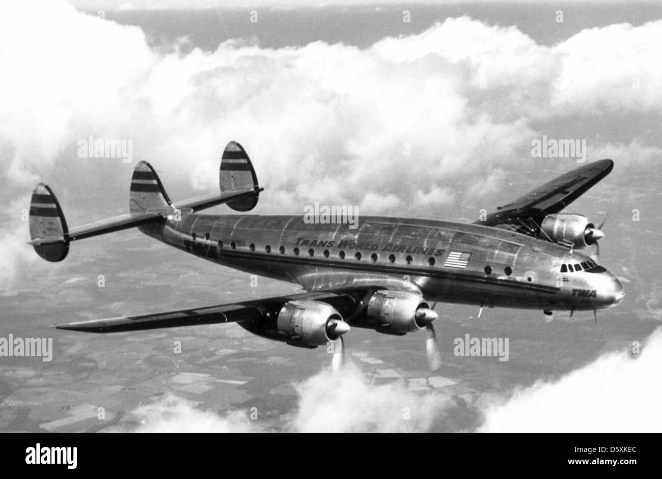 Lockheed Constellation Black and White Stock Photos & Images - Alamy
