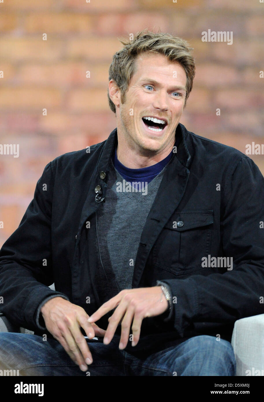 Jason Lewis appears on CTV's 'The Marilyn Denis Show' promoting his new ...