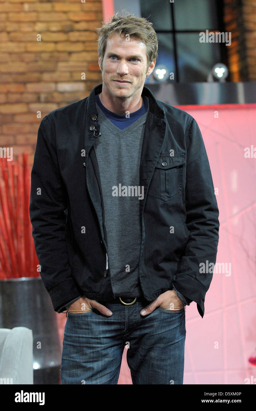 Jason Lewis appears on CTV's 'The Marilyn Denis Show' promoting his new ...