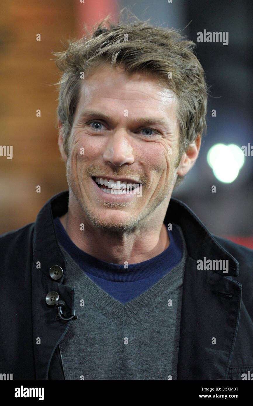 Jason Lewis appears on CTV's 'The Marilyn Denis Show' promoting his new ...