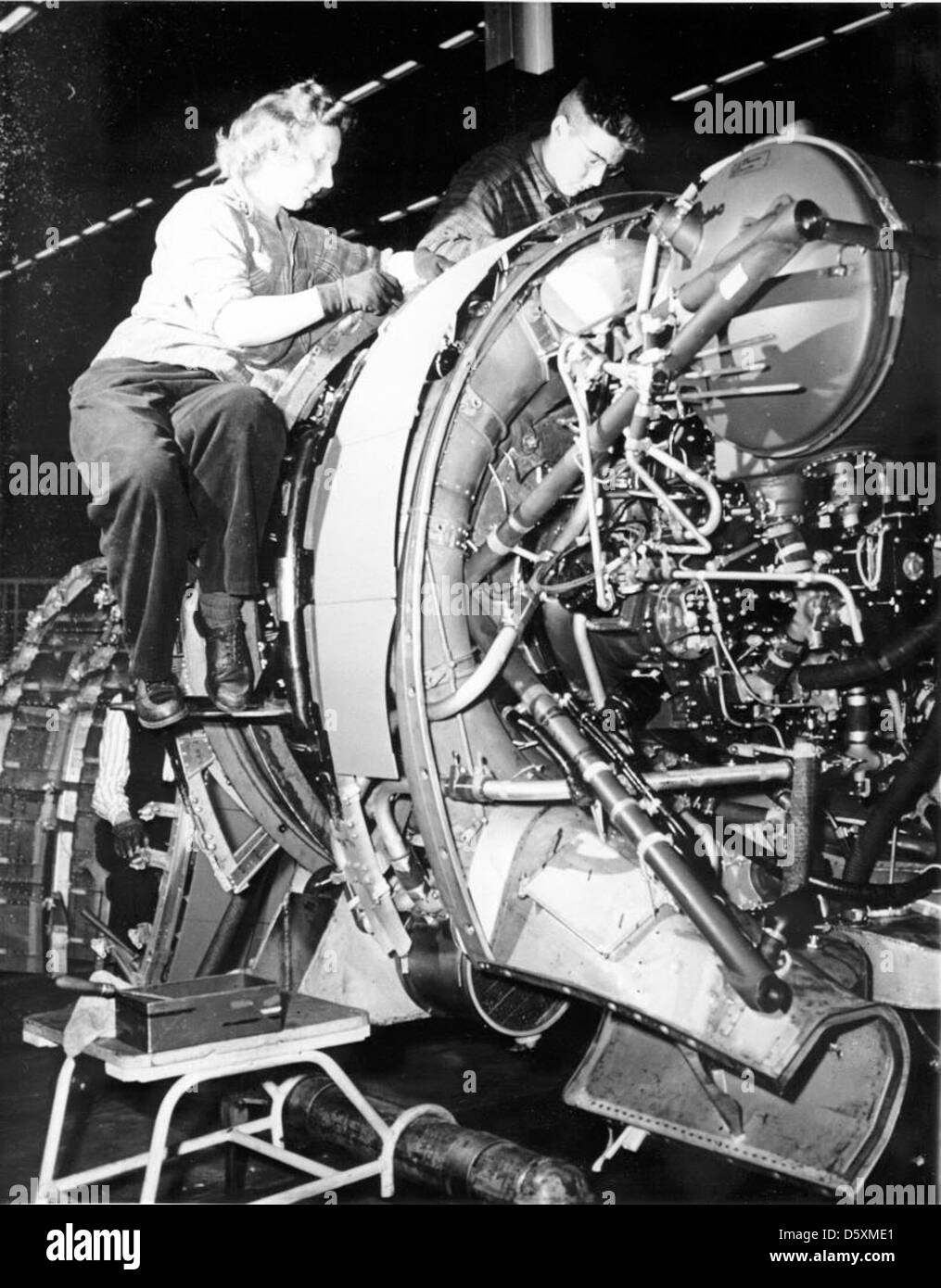 Republic P-47D "Thunderbolt" engine install, 1944 Stock Photo - Alamy