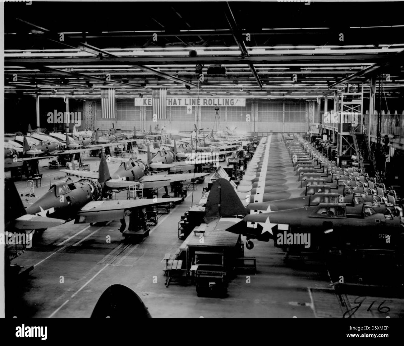 The final assembly area for the Republic P-47D 'Thunderbolt' in 1944 ...