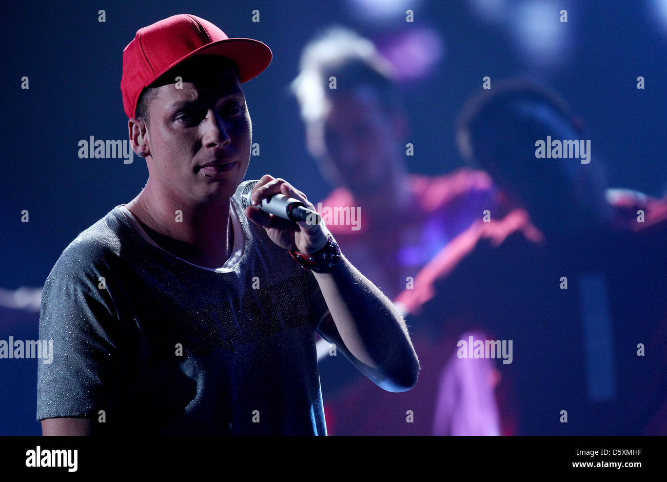 Mike Mueller performing live on German TV show "Deutschland sucht den ...
