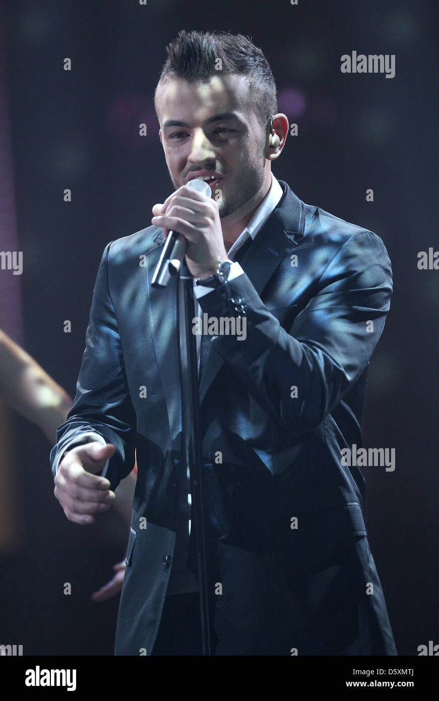 Ardian Bujupi performing live on German TV show "Deutschland sucht den ...