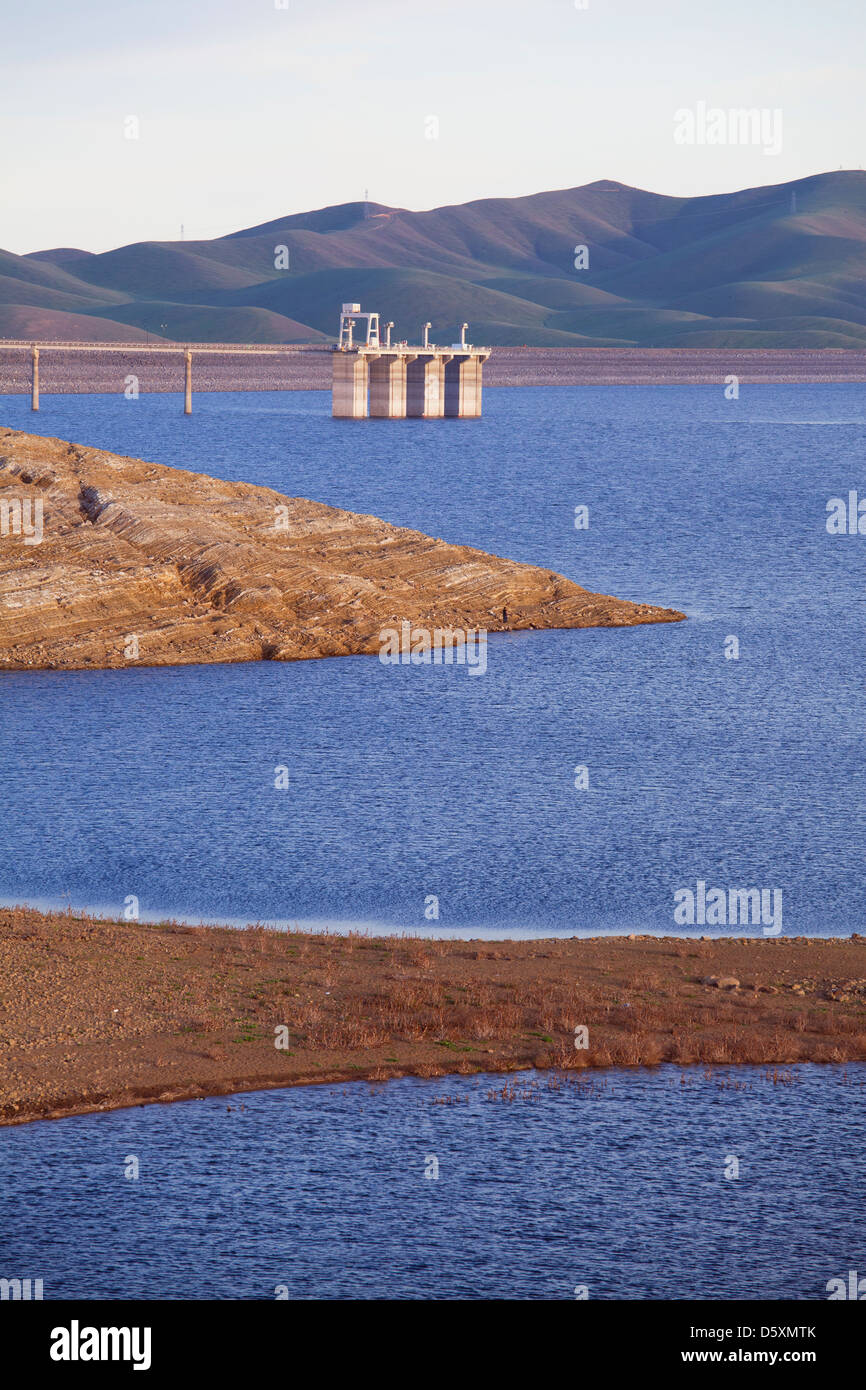 The San Luis Dam and San Luis Reservoir, Merced County, California, USA ...