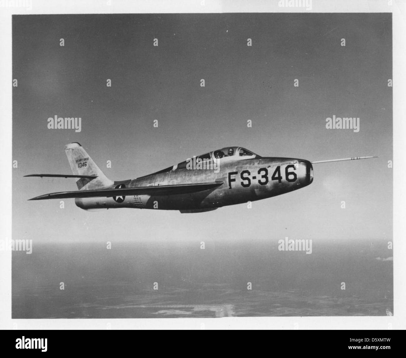 Republic f 84f thunderstreak Black and White Stock Photos & Images - Alamy