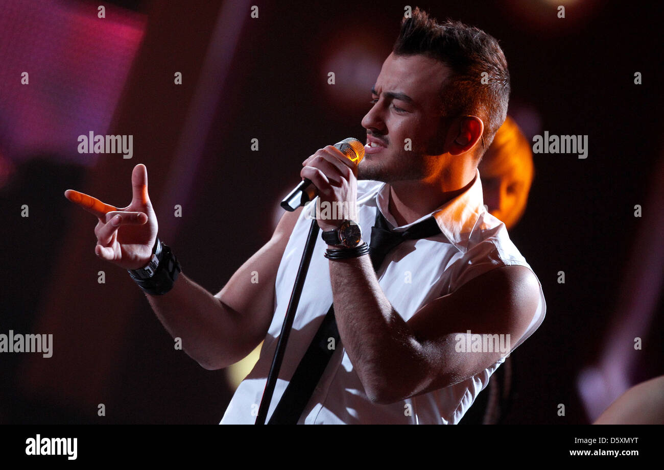 Ardian Bujupi performing live on German TV show "Deutschland sucht den ...