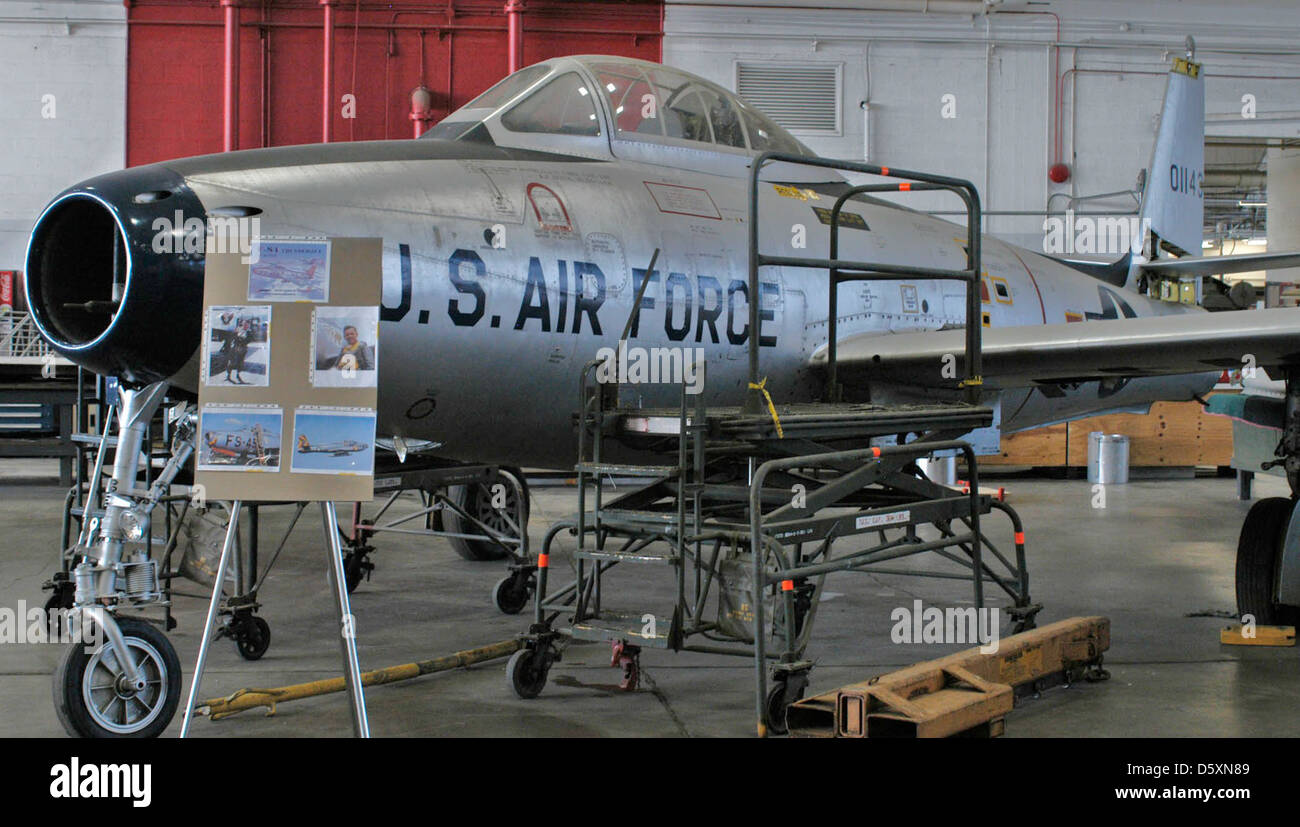 F 84g hi-res stock photography and images - Alamy