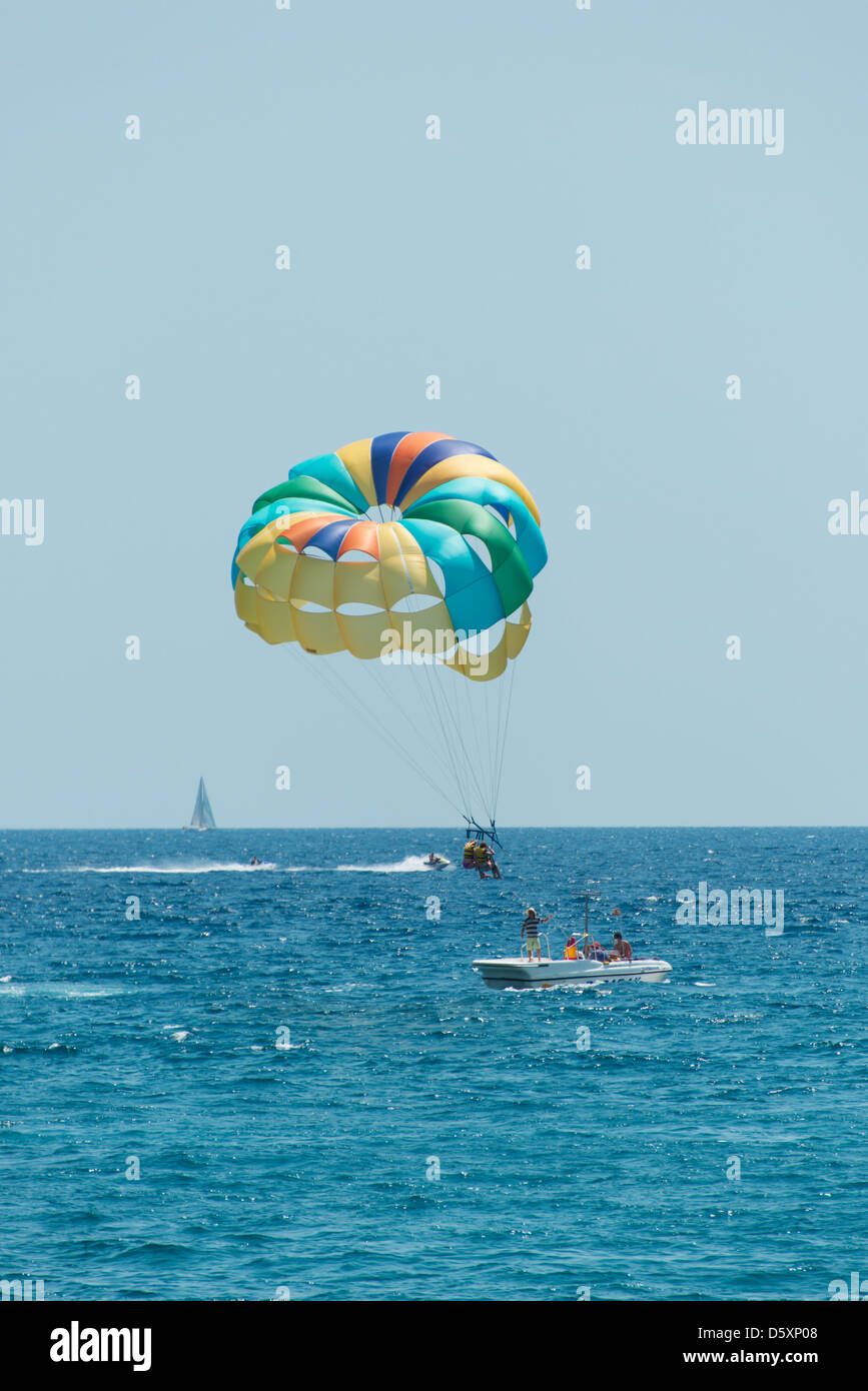 Colorful parasail hi-res stock photography and images - Alamy