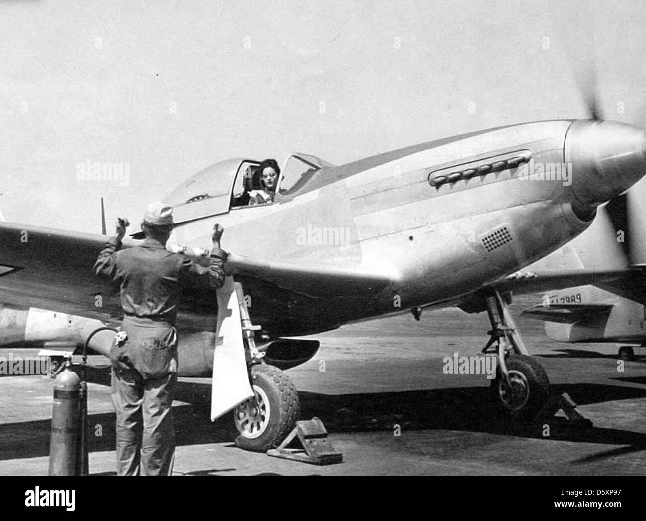 WAFS ferry pilot Florene Watson in her North American P-51 "Mustang ...