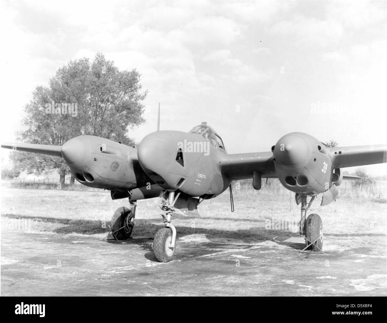 The Lockheed F-5B 'Lightning' was a reconnaissance variant of the P-38 ...