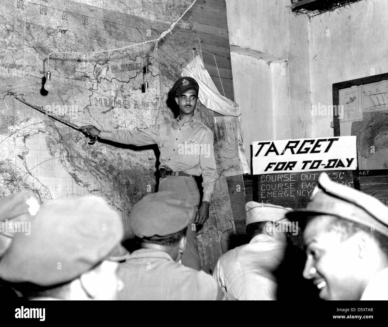 The 332nd Fighter Group, known as the Tuskegee Airmen, receives a ...