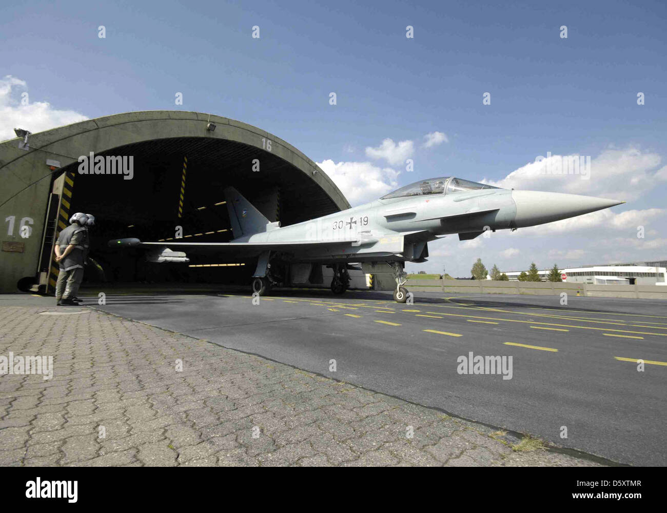 German air force eurofighter typhoons hi-res stock photography and ...