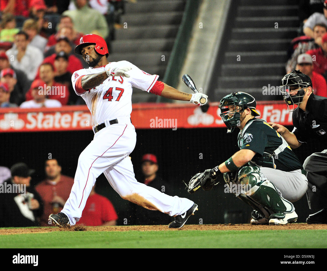 Anaheim, California, USA. 9th April 2013. Howard Kendrick of the Angels ...