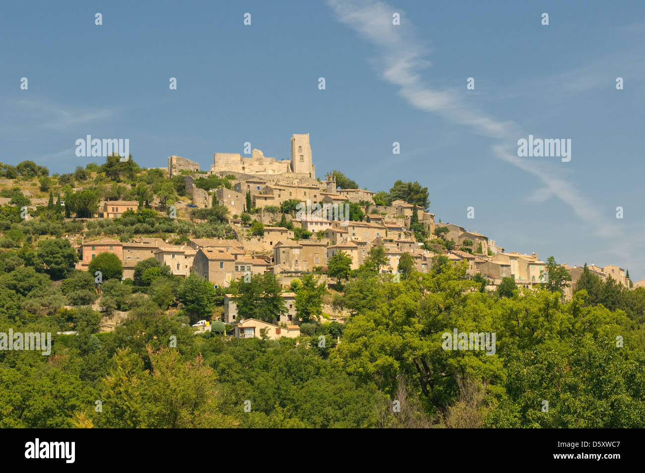 Provencal village of Lacoste Stock Photo - Alamy