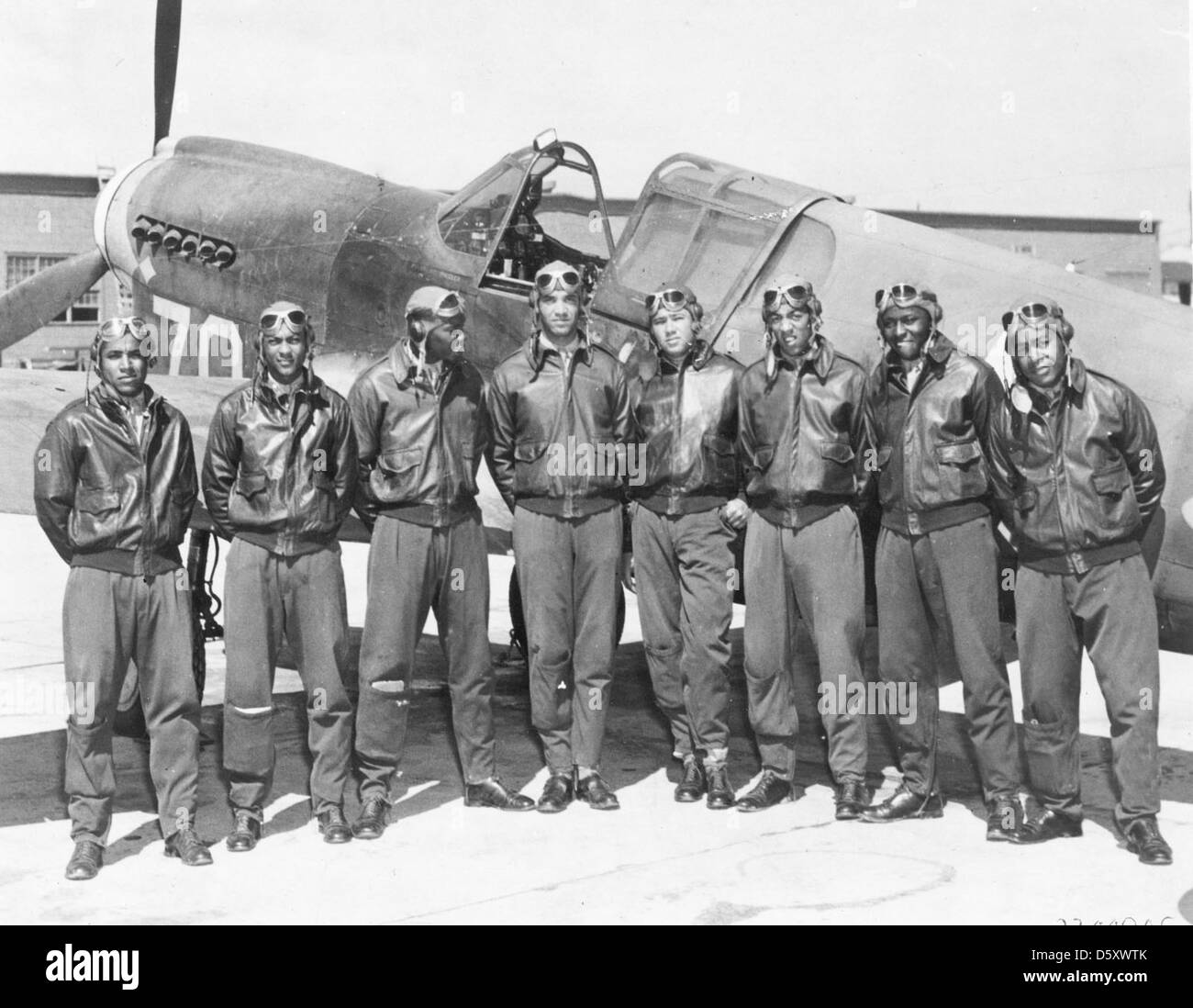 Tuskegee airmen aircraft Black and White Stock Photos & Images - Alamy