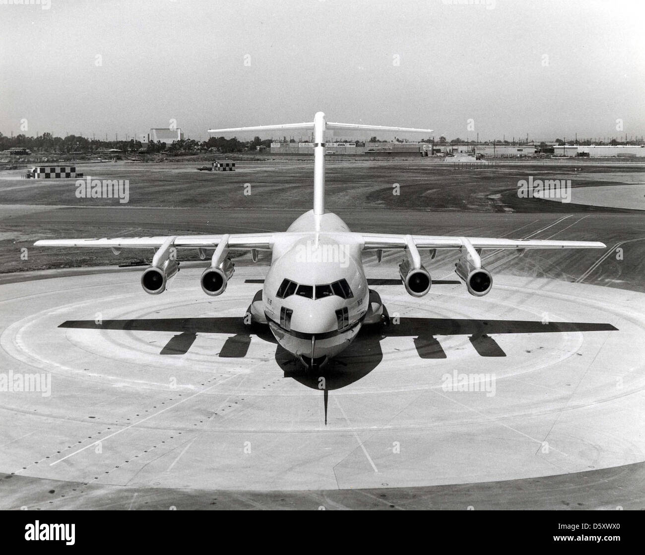 McDonnell Douglas YC-15 Stock Photo - Alamy