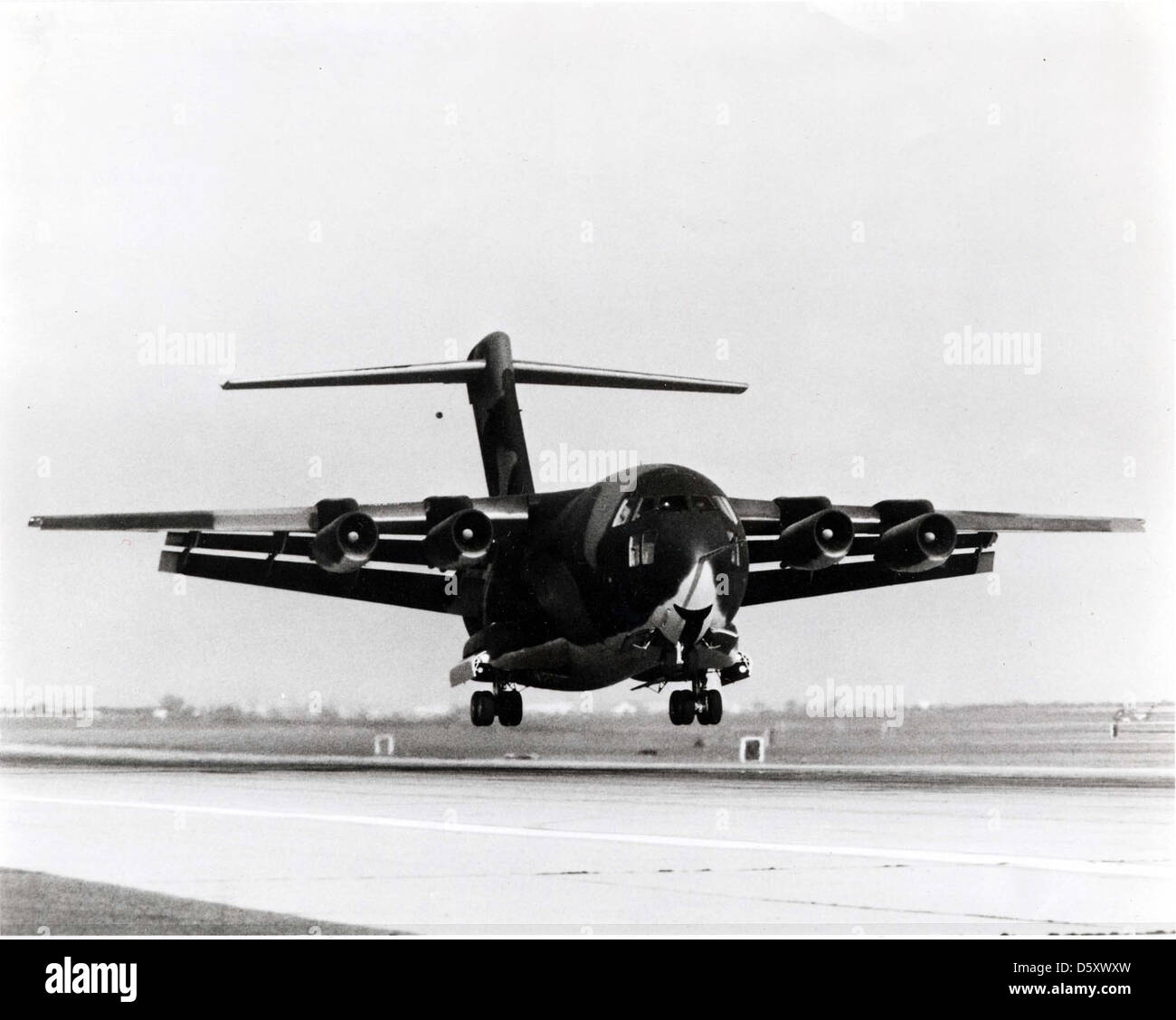 McDonnell Douglas YC-15 Stock Photo - Alamy