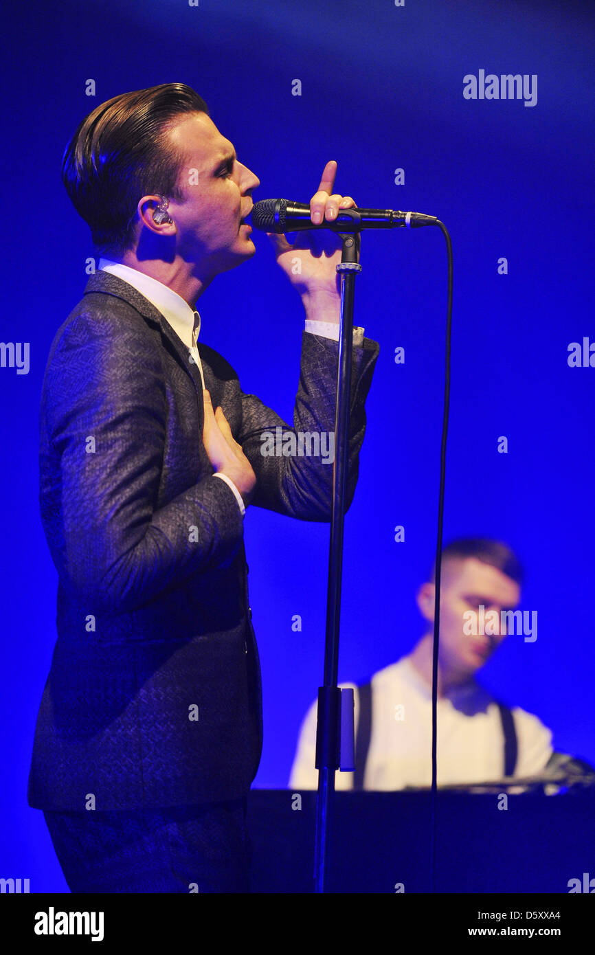 Hurts lead singer theo hutchcraft hi-res stock photography and images ...