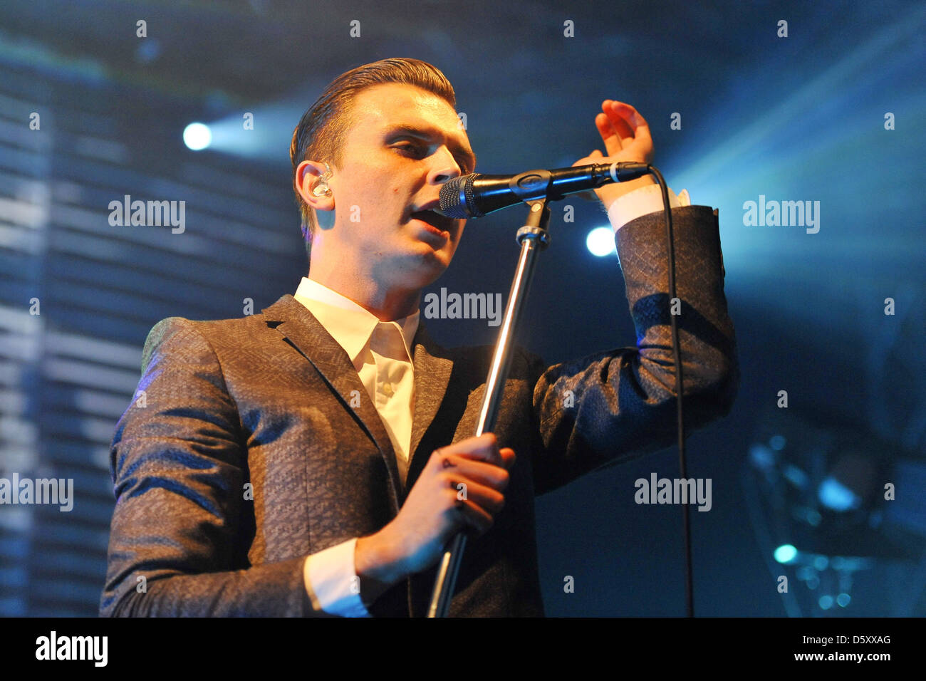 Hurts lead singer theo hutchcraft hi-res stock photography and images ...