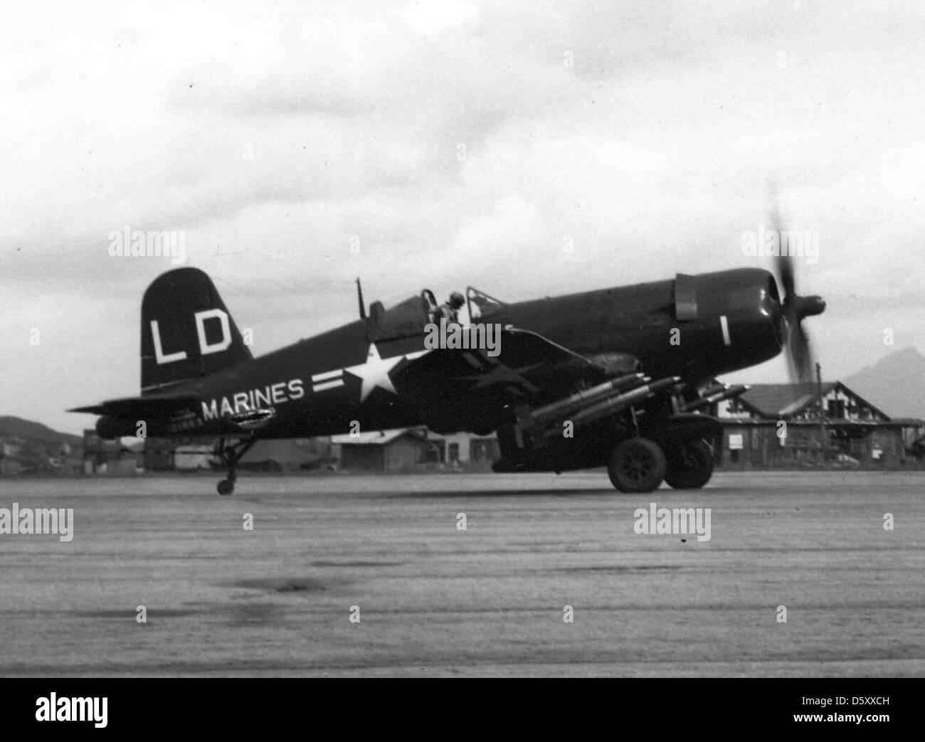 Vought f4u corsair Black and White Stock Photos & Images - Alamy