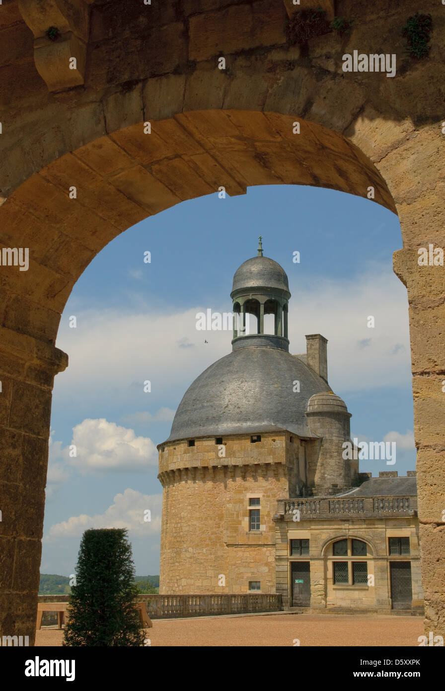 Chateau Hautefort, Dordogne, France Stock Photo - Alamy