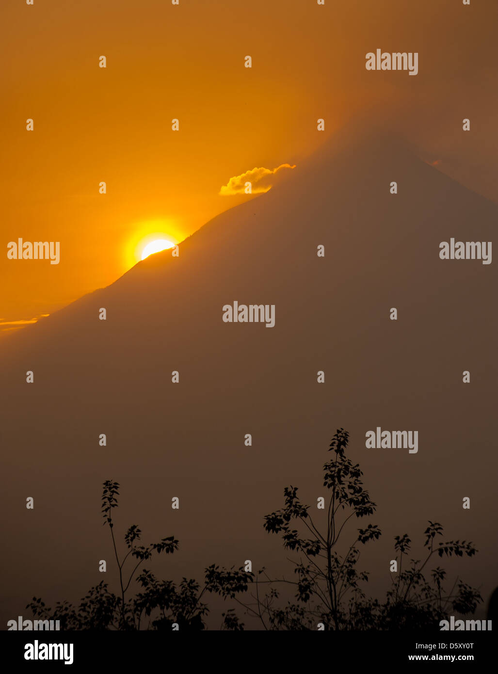 Borobudur temple at sunrise, Java, Indonesia Stock Photo - Alamy