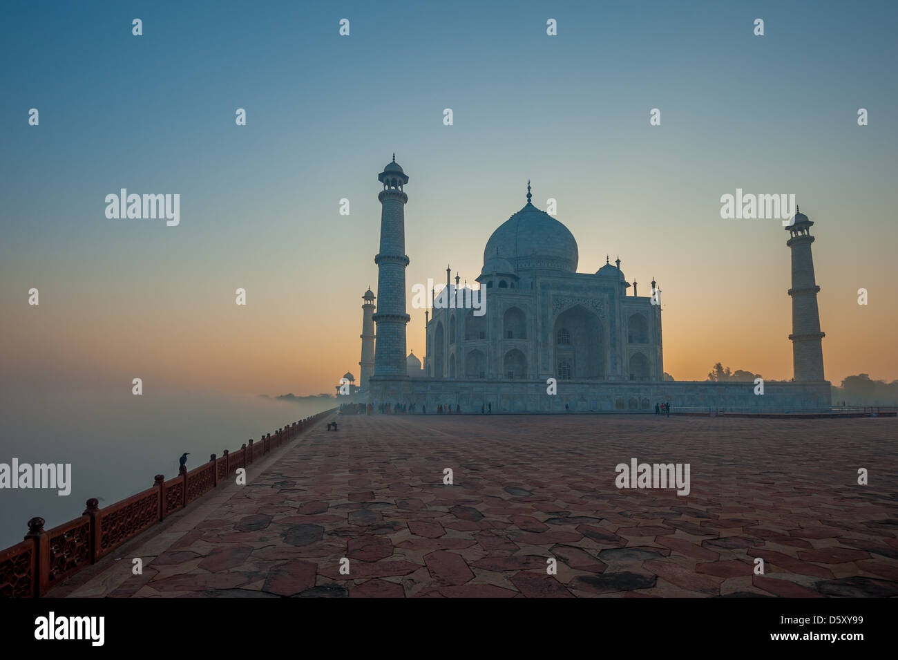 Taj Mahal at sunrise, Agra, India Stock Photo - Alamy