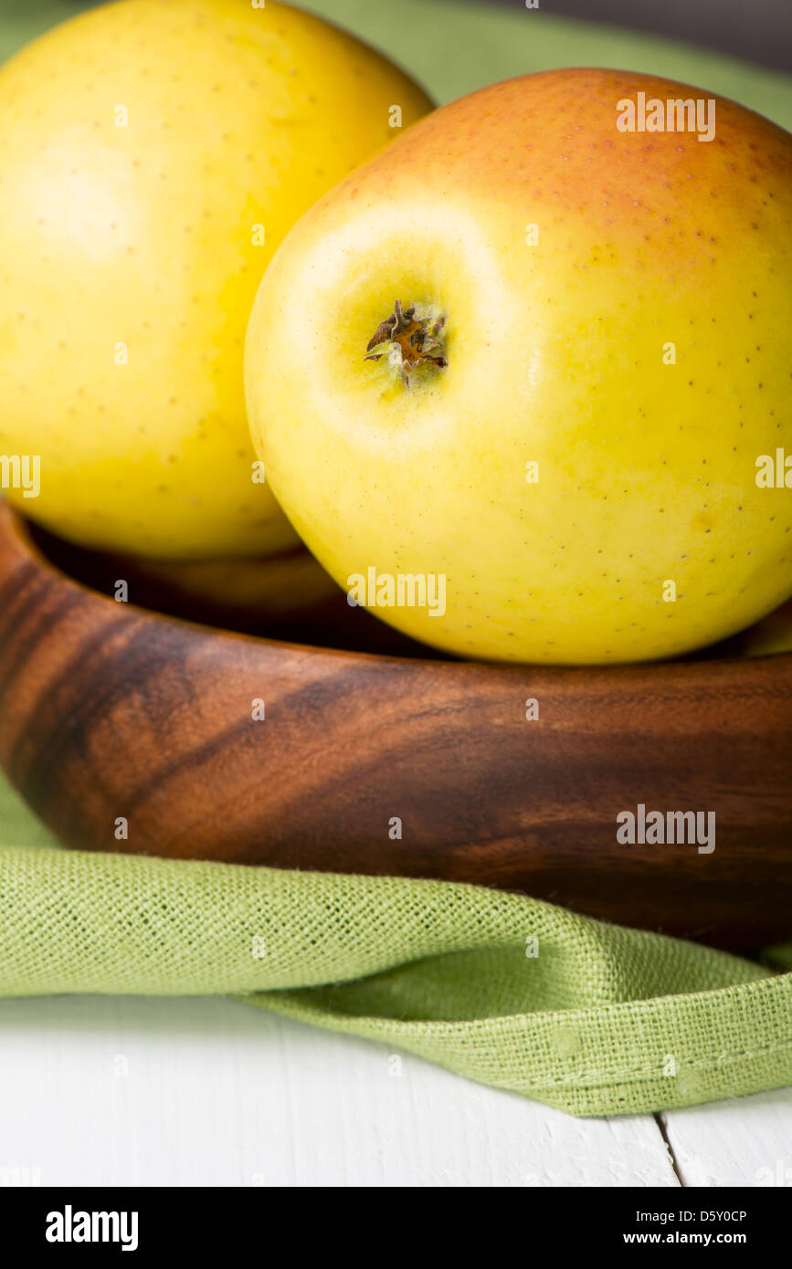 Bowl apples on table hi-res stock photography and images - Alamy
