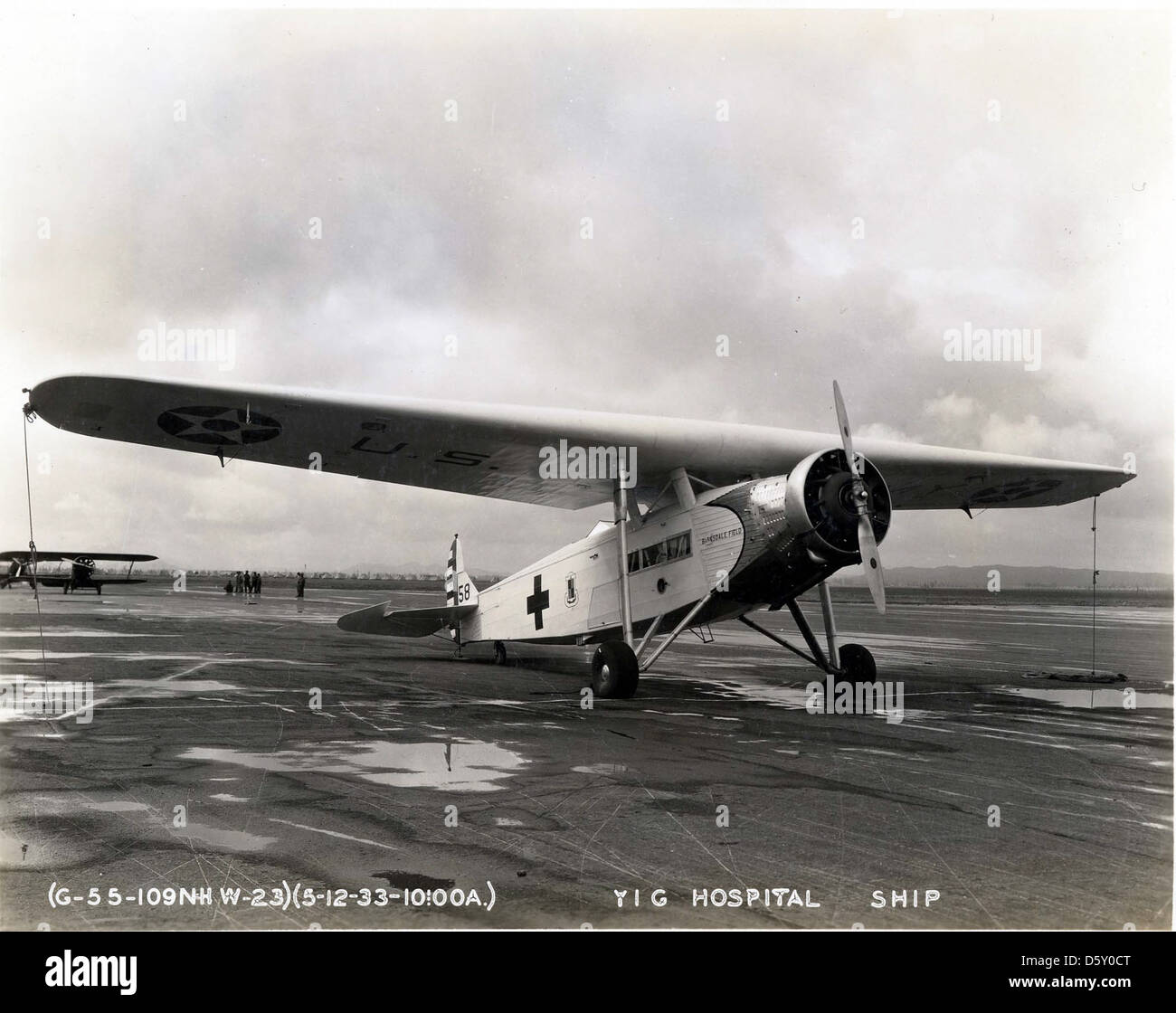 The Fokker Y1C-15 was a prototype twin-engine reconnaissance aircraft ...