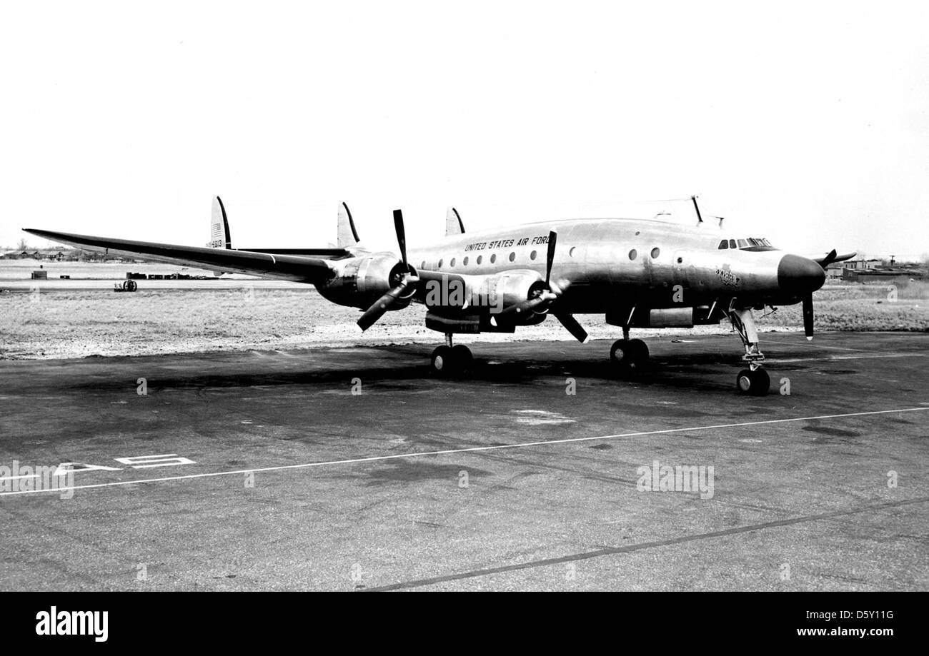 General Douglas MacArthur named his VC-121A transport aircraft 'Bataan ...
