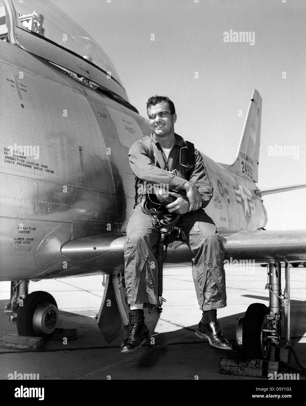 American high speed pilot hi-res stock photography and images - Alamy