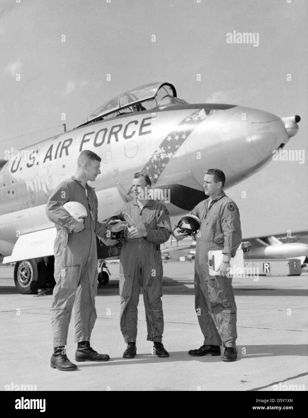 Boeing b 47 stratojet hi-res stock photography and images - Alamy