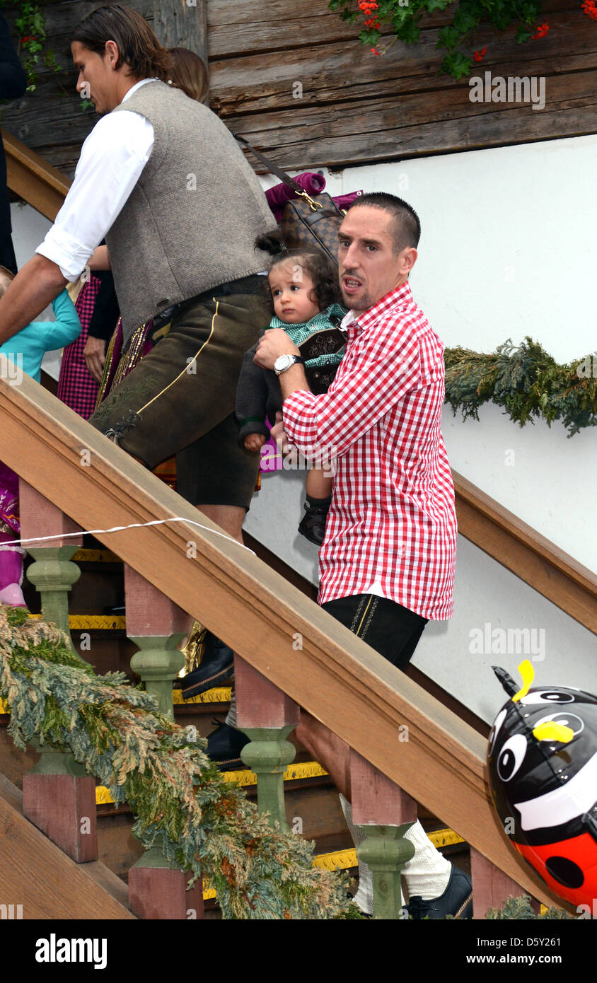 Franck ribery and daughter hi-res stock photography and images - Alamy