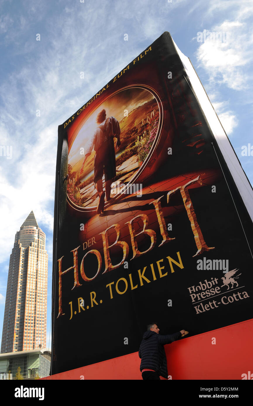 Hobbit j r r tolkien hi-res stock photography and images - Alamy